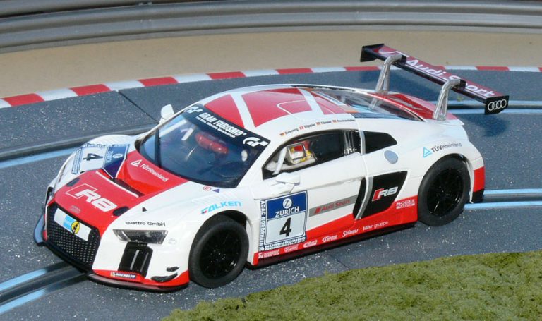 SCX Audi R8 LMS (1:32) – car on line
