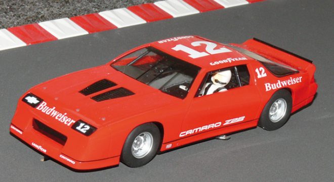 Scalextric Chevrolet Camaro IROC-Z – car on line